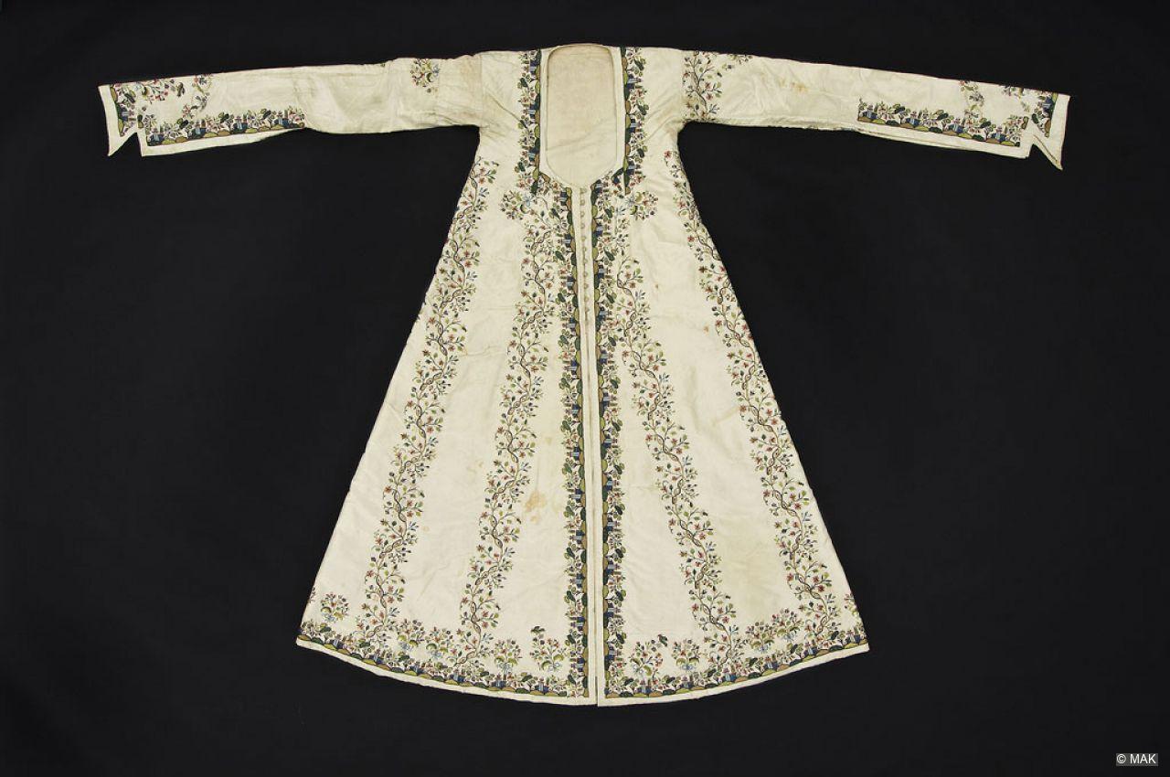 Woman’s dress (entari) - Discover Islamic Art - Virtual Museum