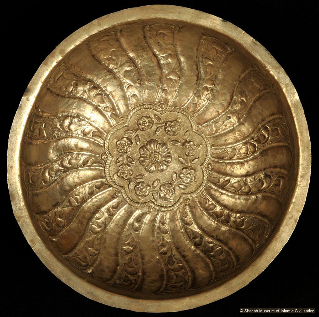 Repousse silver bowl - Discover Islamic Art - Virtual Museum