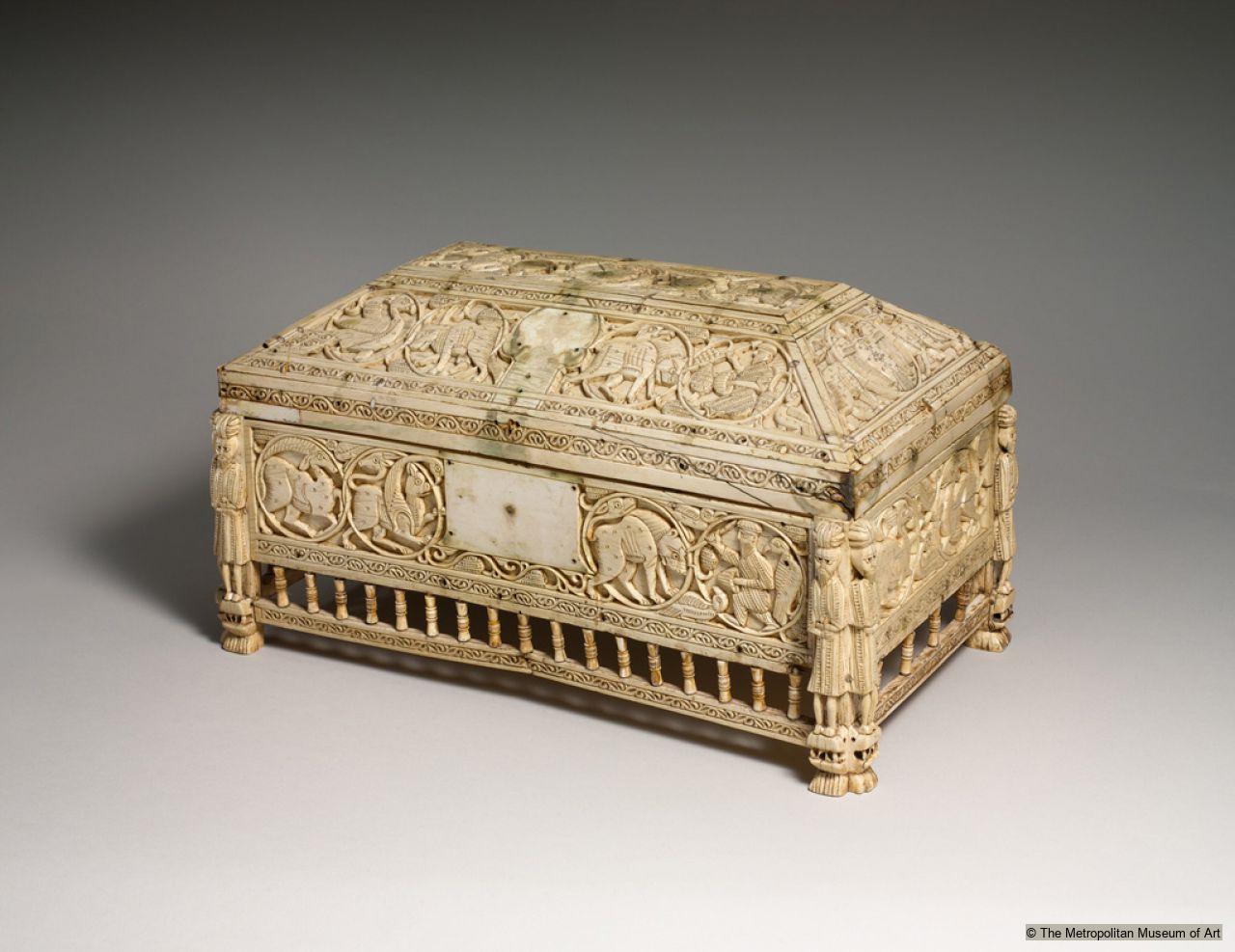 Morgan Casket - Discover Islamic Art - Virtual Museum