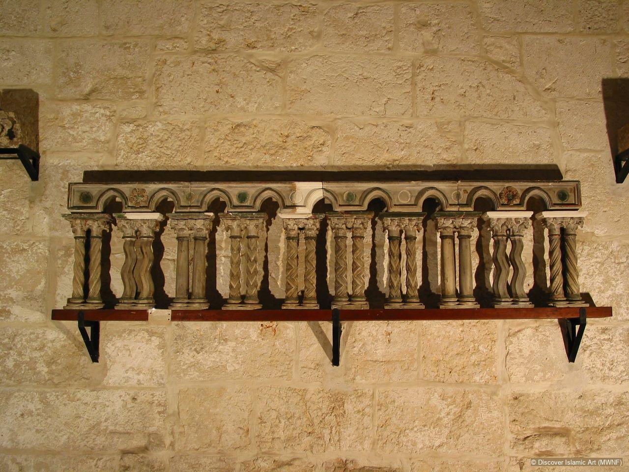 Marble balustrade - Discover Islamic Art - Virtual Museum