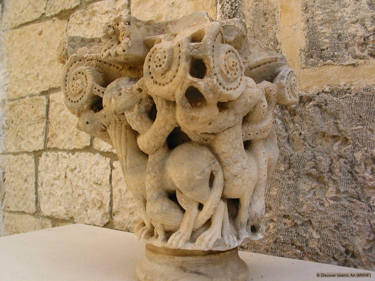 Column capital - Discover Islamic Art - Virtual Museum